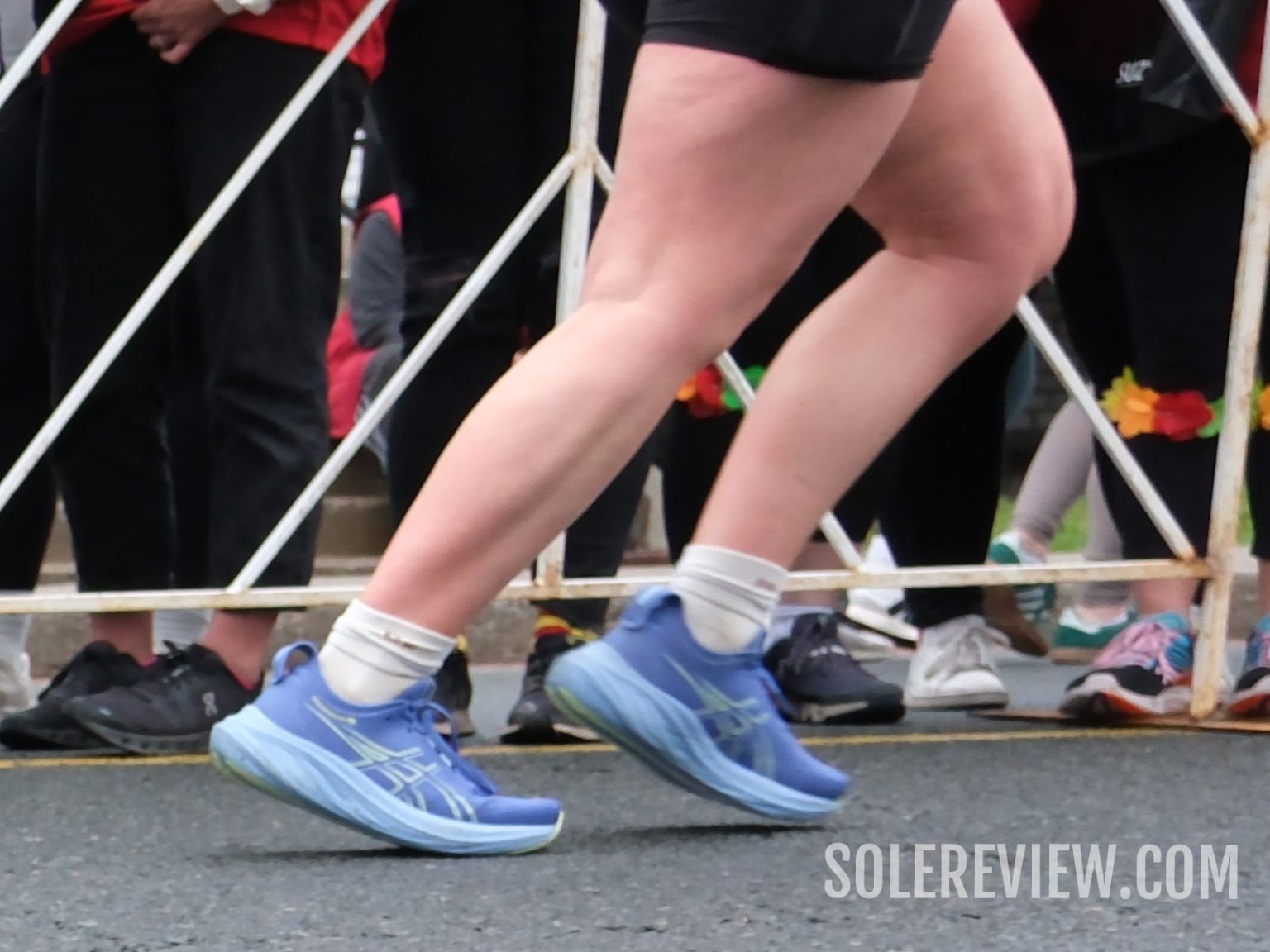 Best running shoes for heavy female runners | Solereview